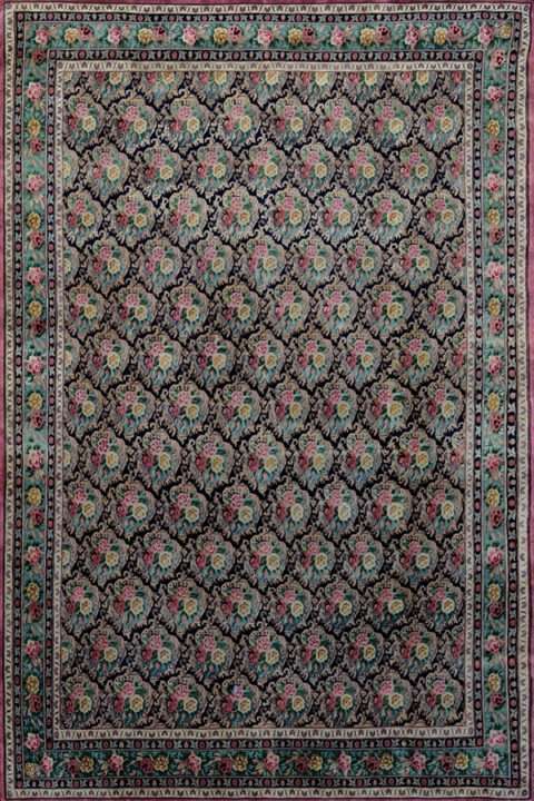 Guldasta Traditional Persian Design | Hand-Knotted Carpets